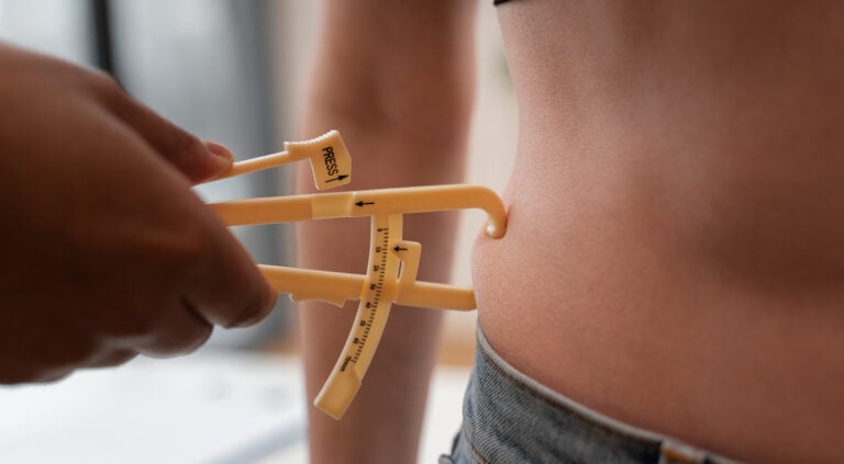 Wskaźnik BMI normy dla dorosłych i dzieci. Oblicz BMI!